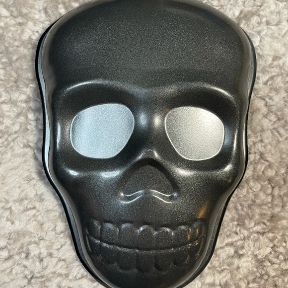 Other | Halloween Skeleton Cake Pan | Poshmark